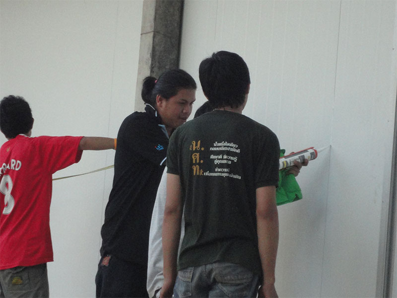 Ban Muang Nam Prai School 2010 - IXL Panel